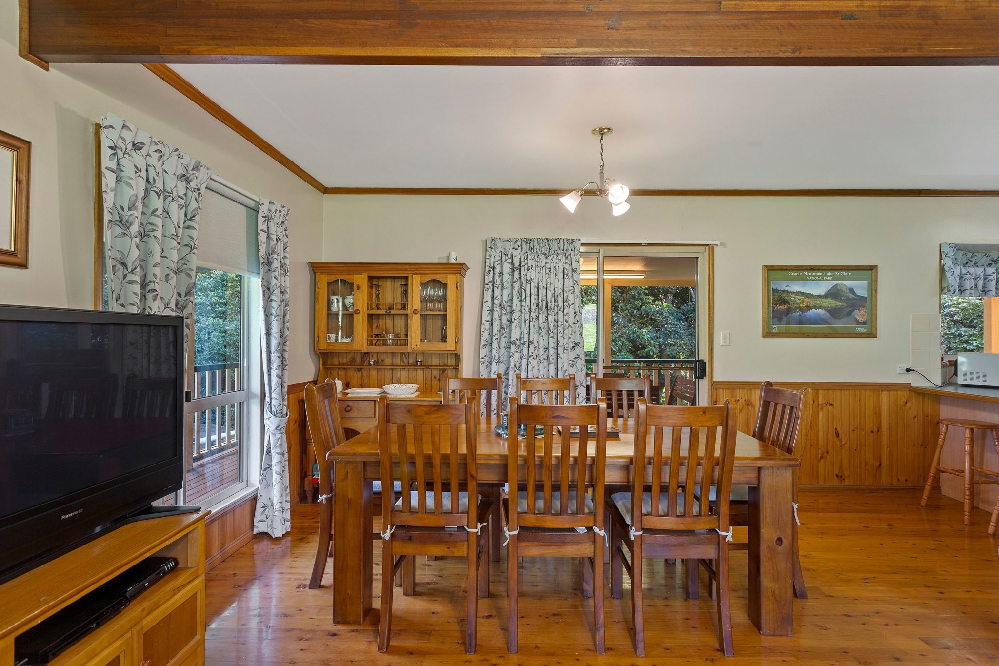 Kookaburra Cottage | Bunya Mountains