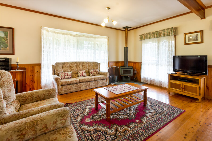 Kookaburra Cottage | Bunya Mountains