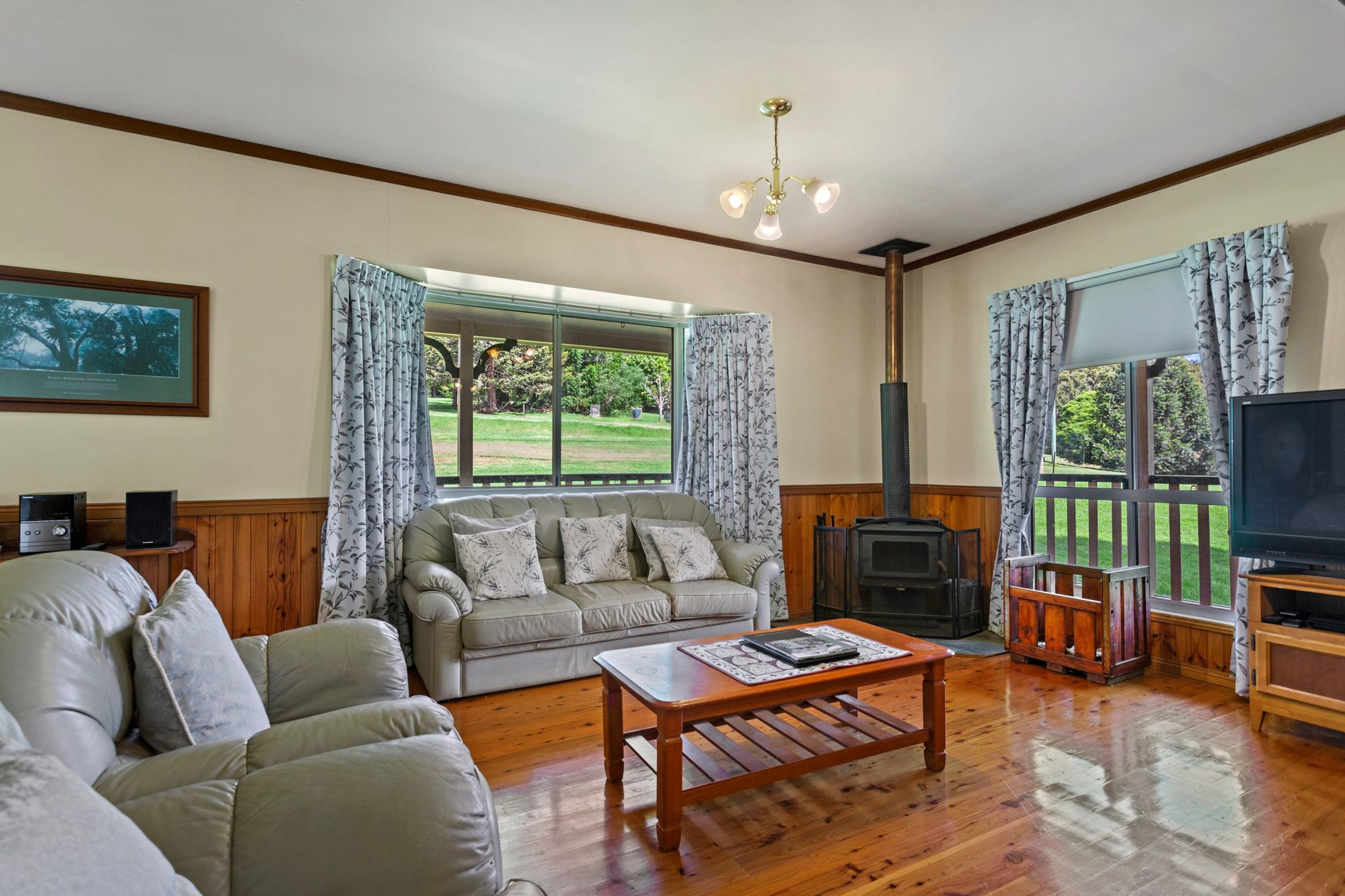 Kookaburra Cottage | Bunya Mountains